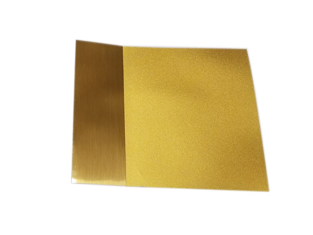 HOJAS DORADAS o PLATEADAS A4 ADHESIVA X UNID - Papelería Cassino